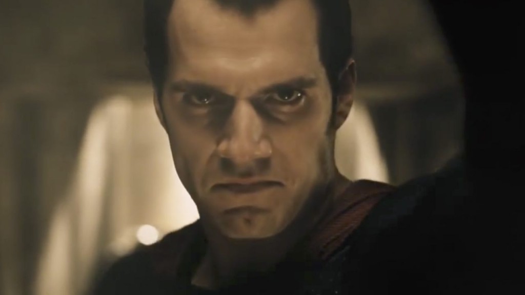 Watch new footage for BATMAN V SUPERMAN here!