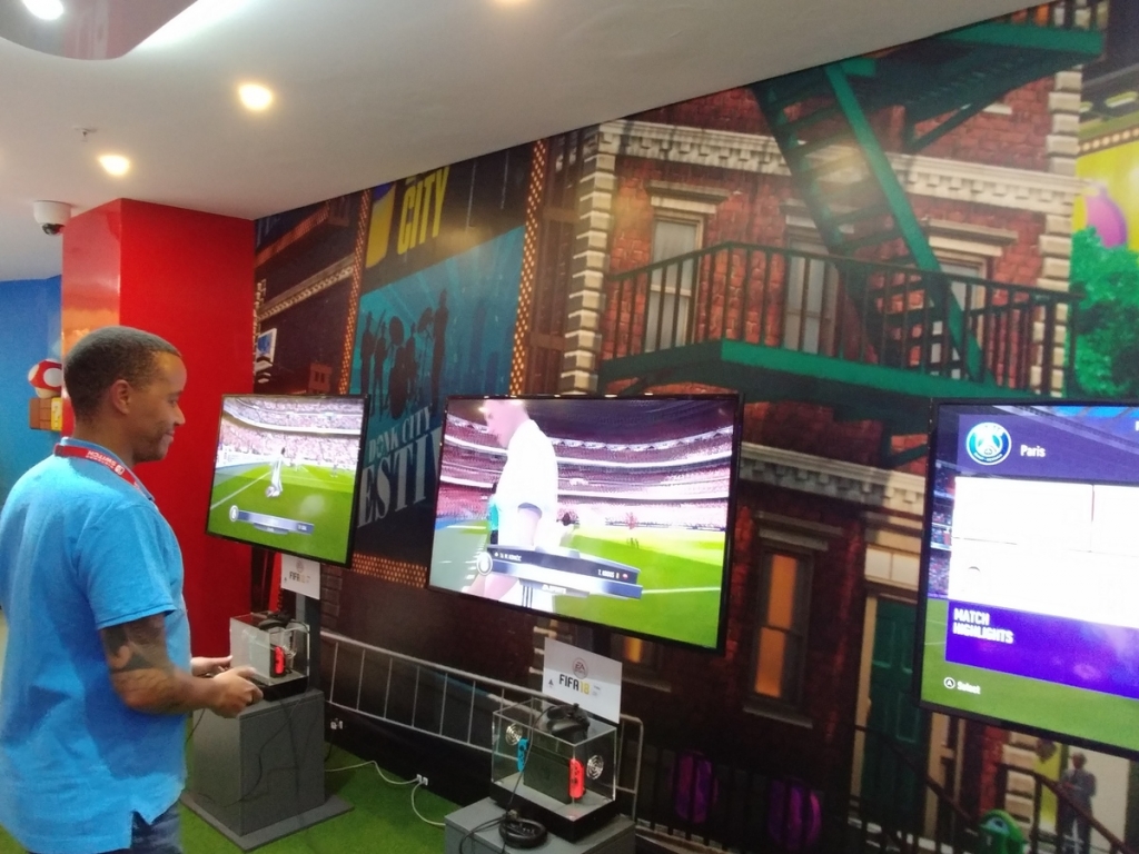 Go hands-on with the Nintendo Switch at the new pop-up store in Sandton ...
