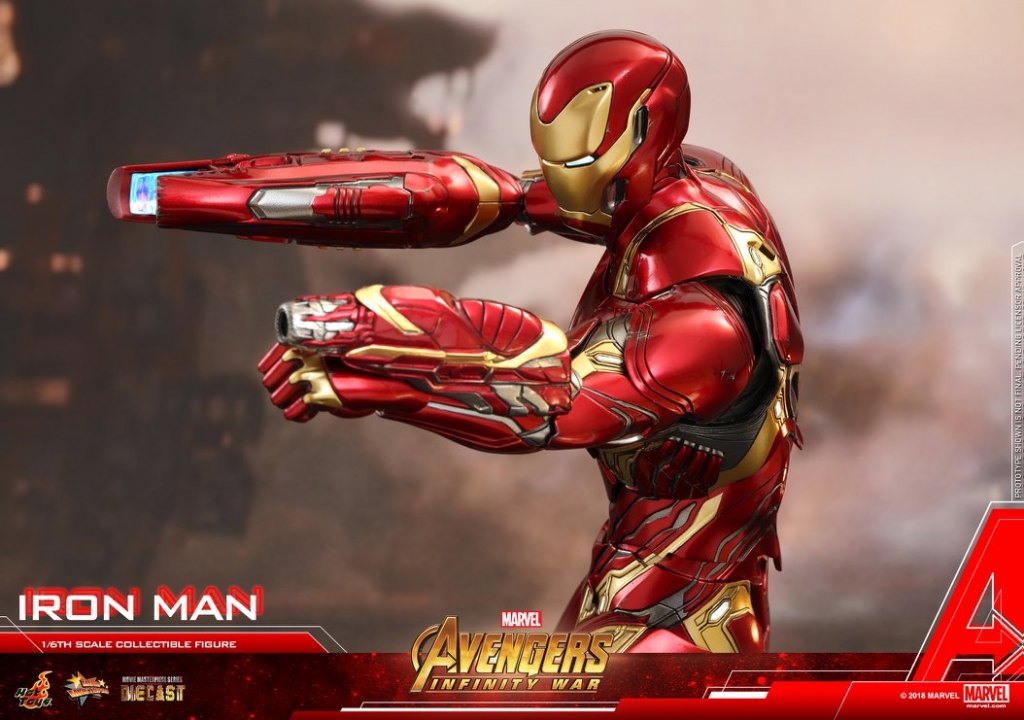 Oh hi Mark 50 armour! Hot Toys has a new look at Iron Man in Avengers ...
