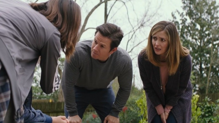 Mark Wahlberg, Rose Byrne are terrible "pretend parents" in first ...