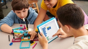 Lego unveils a new robotic set to teach kids coding skills