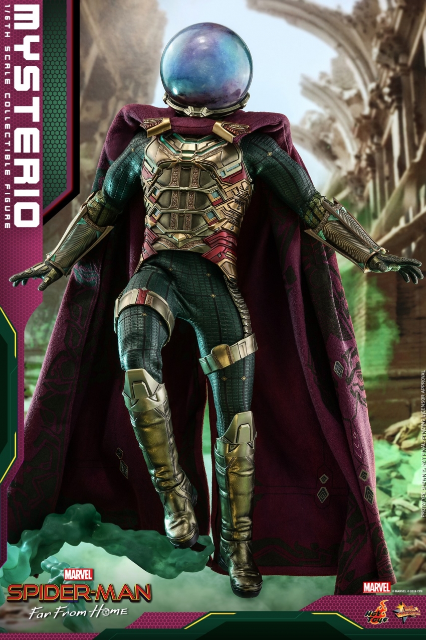 Hot Toys Mysterio is ready to bamboozle you with sixth scale illusions