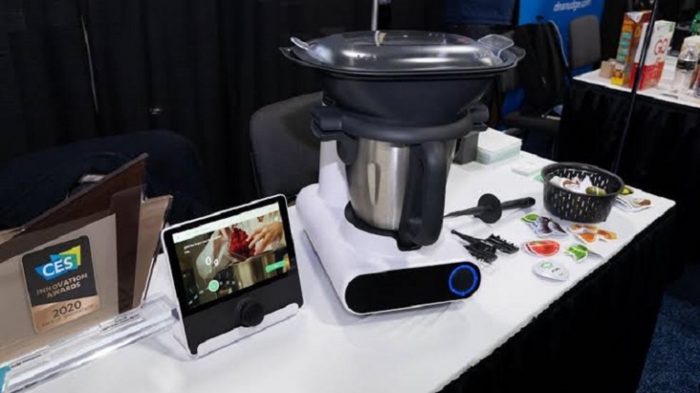 Meet Julia, the only kitchen appliance you will ever need