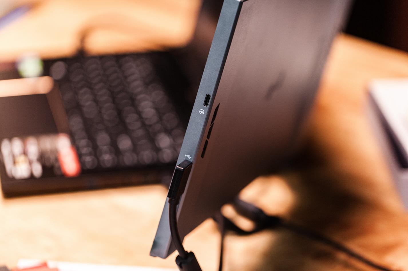 Turn Your Laptop into a Super Workstation | CriticalHit