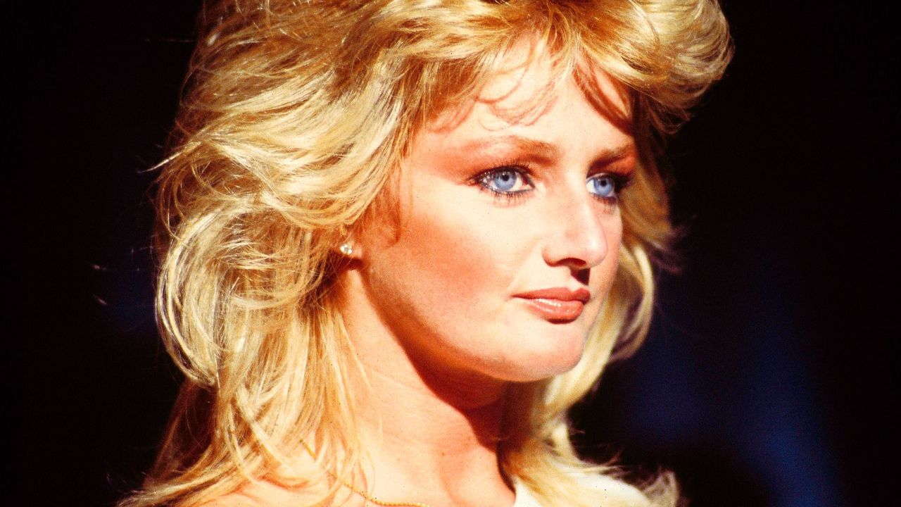 Total Eclipse of the Heart Meaning & Lyrics